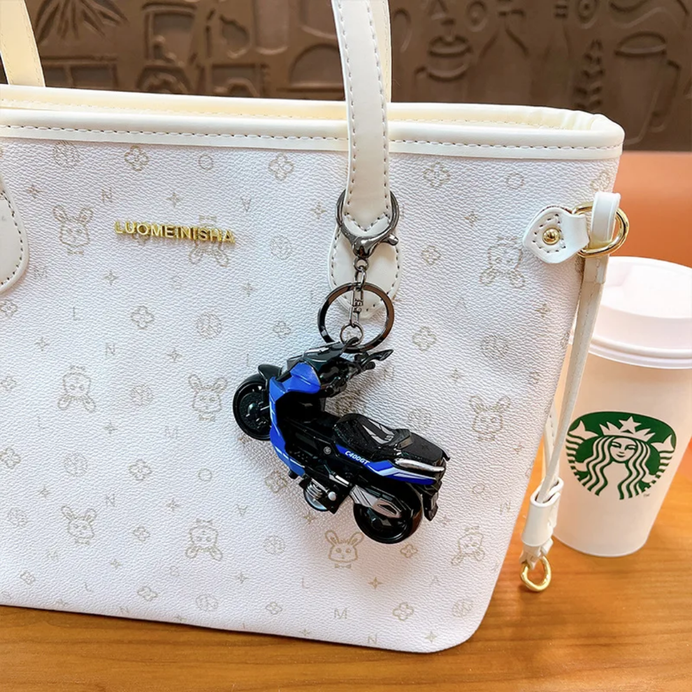 Mini Scooter Keychain – Realistic Burgman-Style Maxi Scooter – Merakii Mee